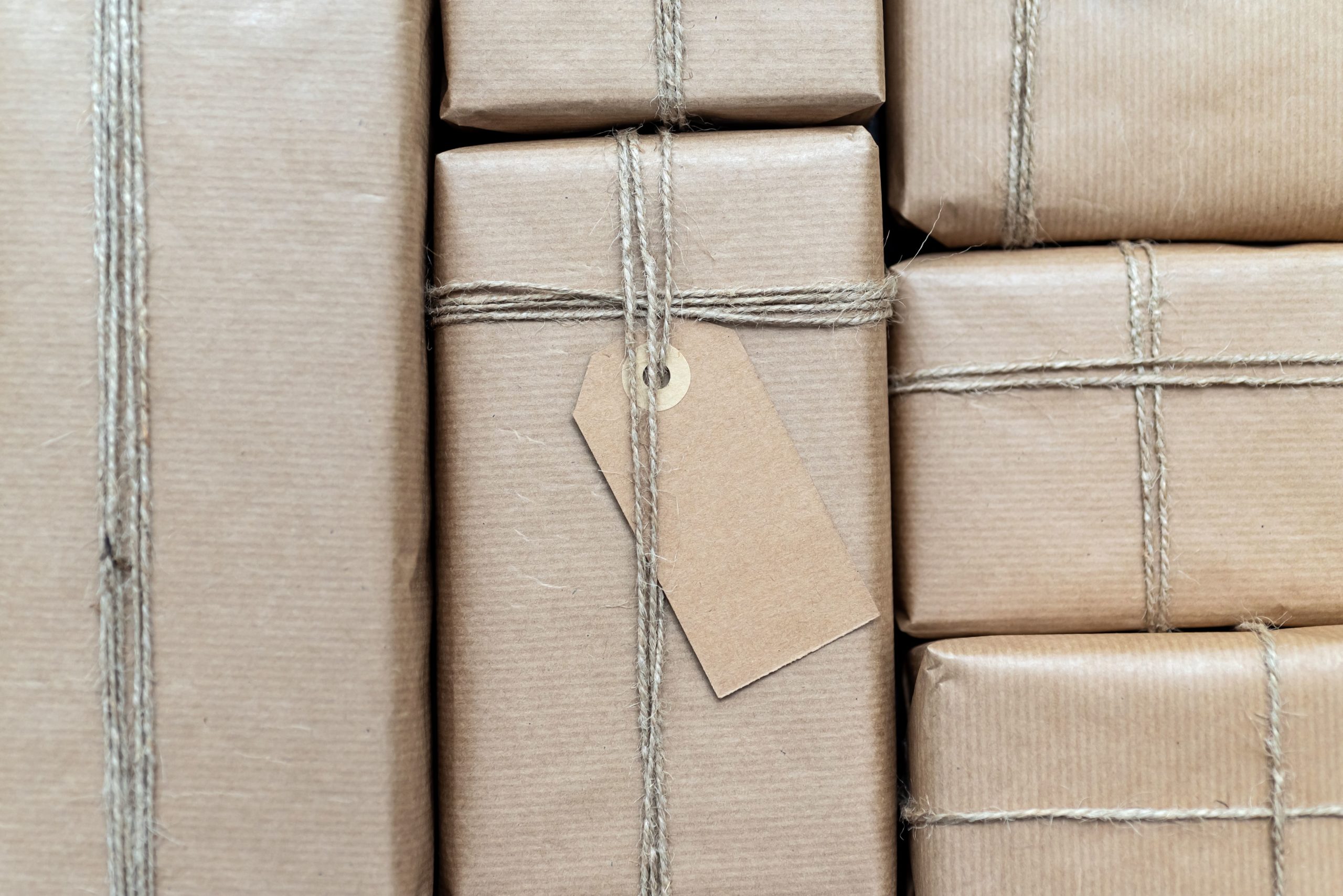 Comment emballer un gros paquet cadeau ? - PhotoFarfouille